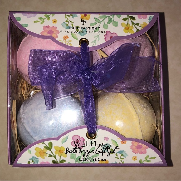 Bath | New 4 Bath Bomb Set | Poshmark